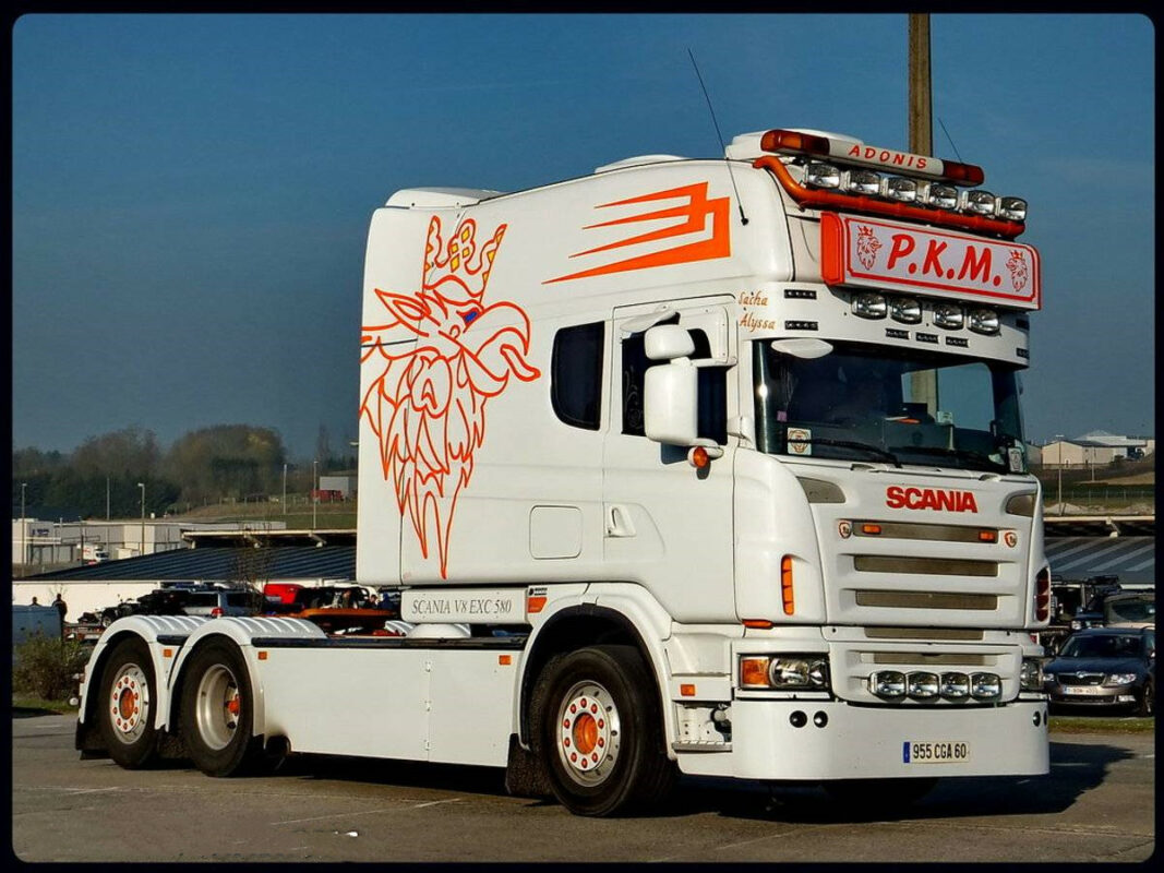 Legends Never Die! Scania V8 Longline - CSCTRUCK Municipal Truck