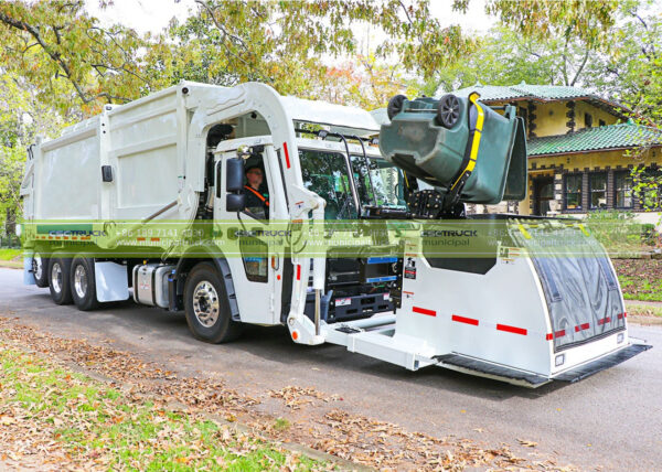 What is a Front Load Bin? - CSCTRUCK Municipal Truck