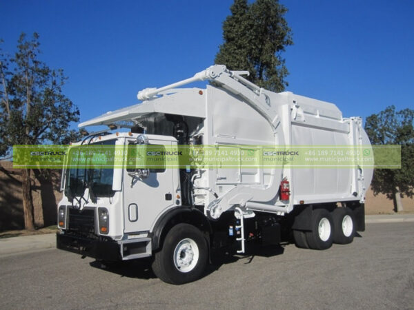 What is a Front Load Bin? - CSCTRUCK Municipal Truck