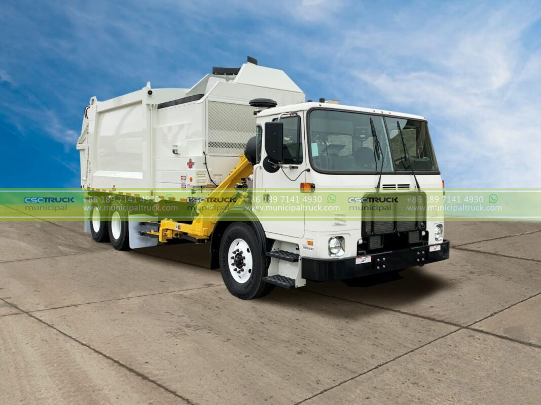 Side Loader Garbage Truck: Maintaining Sideways Waste Collection ...